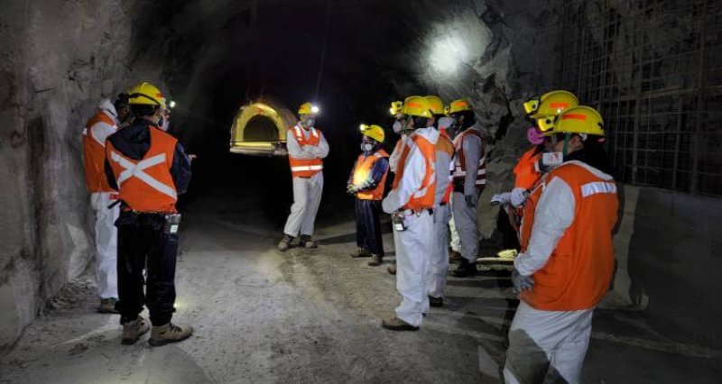Estudiantes de Diego de Almagro visitan mina subterránea de Codelco ...