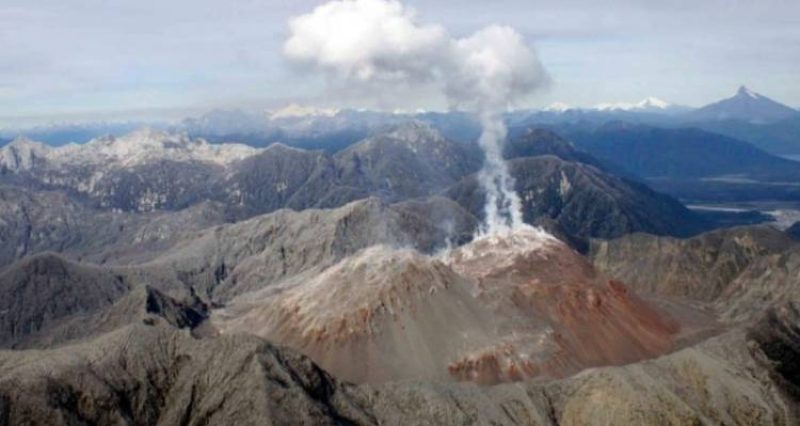 Científicos chilenos registran magma del volcán Chaitén y miden la ...